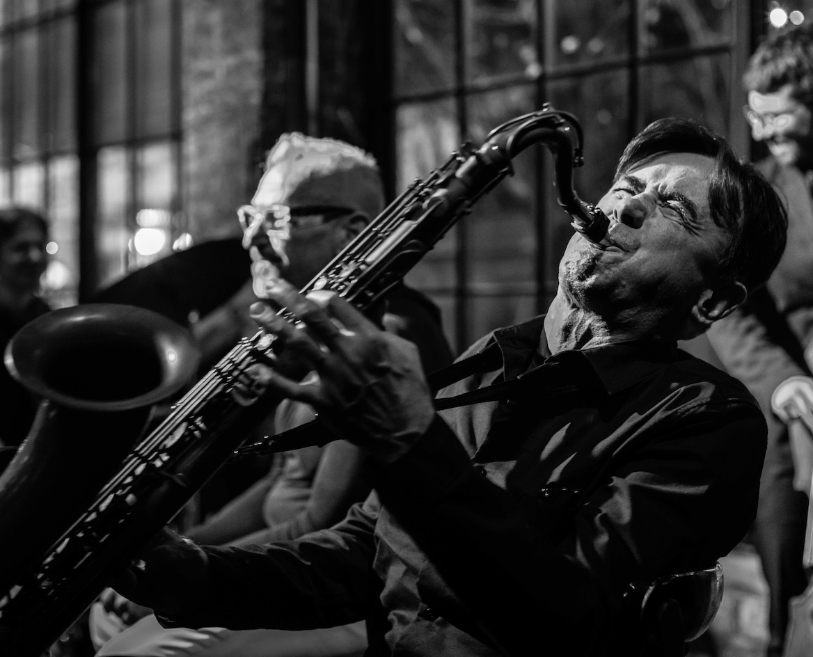 Sunday: Dez Desermeaux Pro Series