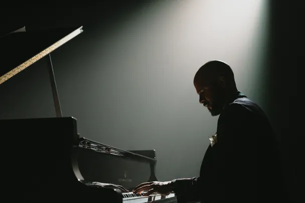 SPARK with Barron Ryan: a Pre-LIT Performance - Fri, Sep 19 - LowDown